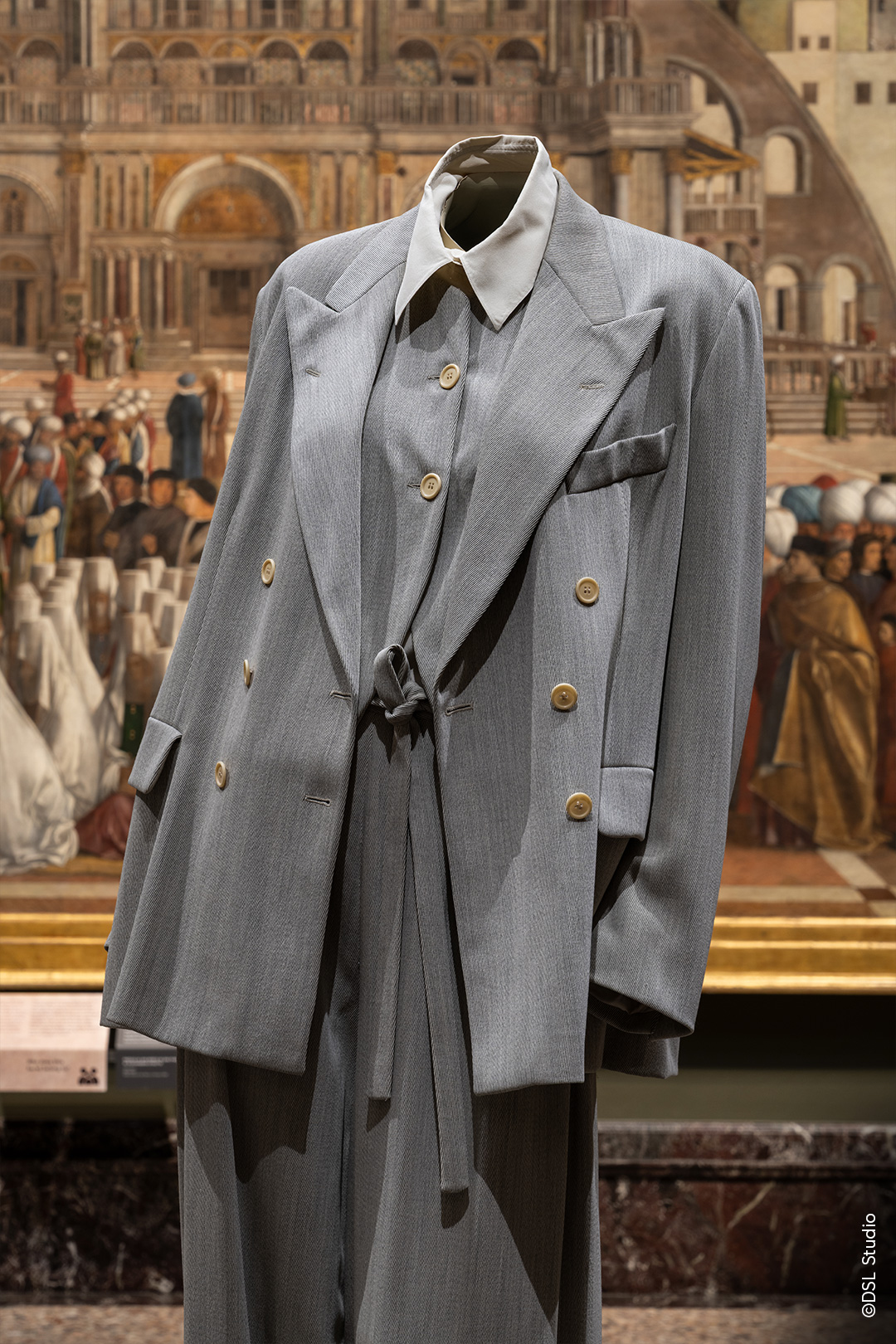 Giorgio Armani Milano, per amore - www.armanisilos.com